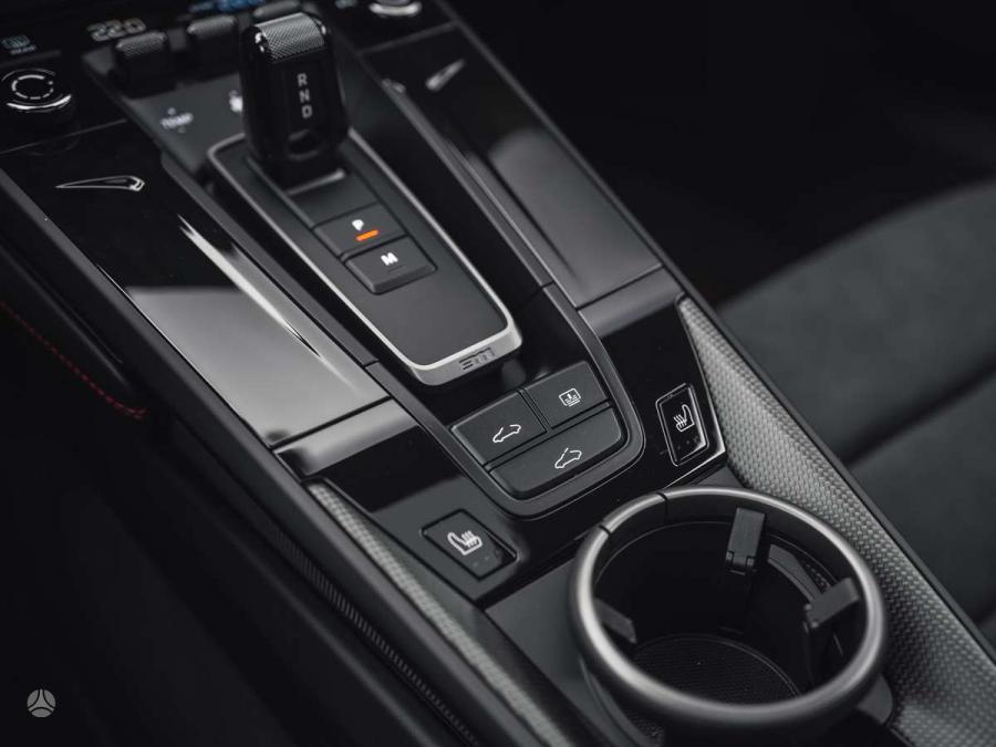 Pelēks Porsche 911 2026 Viļņa, ar dzinēja tilpumu 2.98 L un nobraukumu 3 tūkst. km par 205459 €, foto 39 vietnē AUTOMOTO.COM.LV