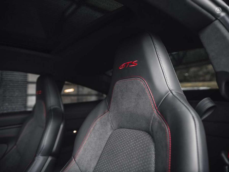 Pelēks Porsche 911 2026 Viļņa, ar dzinēja tilpumu 2.98 L un nobraukumu 3 tūkst. km par 205459 €, foto 45 vietnē AUTOMOTO.COM.LV