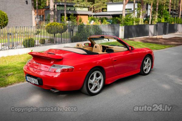 Sarkans Porsche 911 2001 Tallina, ar dzinēja tilpumu 3.40 L un nobraukumu 135 tūkst. km par 25300 €, foto 8 vietnē AUTOMOTO.COM.LV
