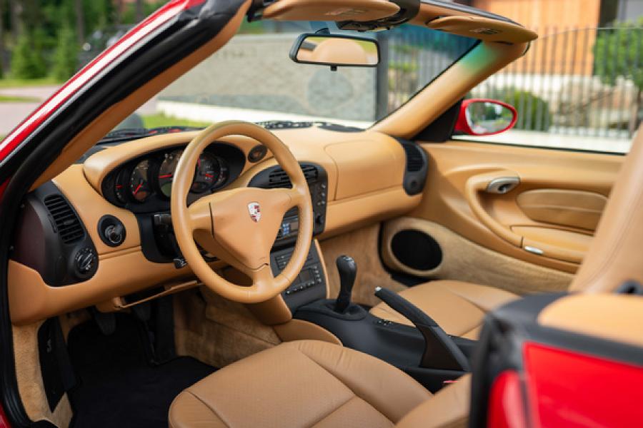 Красный Порше 911 2001 в Таллин, объемом двигателя 3.40 л и пробегом 135 тыс. км за 30990 €, фото 10 на AUTOMOTO.COM.LV