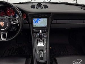 Red Porsche 911 2018 in Vilnius, with an engine capacity of 2.98 L and mileage of 53 thousand km for 83400 €, photo 14 on AUTOMOTO.COM.LV
