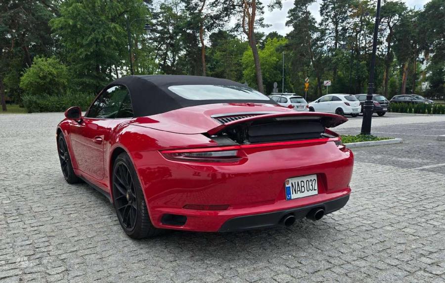 Sarkans Porsche 911 2018 Kauņa, ar dzinēja tilpumu 2.98 L un nobraukumu 53 tūkst. km par 76500 €, foto 8 vietnē AUTOMOTO.COM.LV