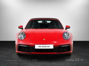 Red Porsche 911 2022 in Tallinn, with an engine capacity of 3.00 L and mileage of 35 thousand km for 139000 €, photo 3 on AUTOMOTO.COM.LV