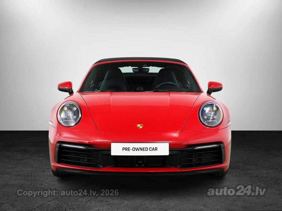 Red Porsche 911 2022 in Tallinn, with an engine capacity of 3.00 L and mileage of 35 thousand km for 139000 €, photo 3 on AUTOMOTO.COM.LV