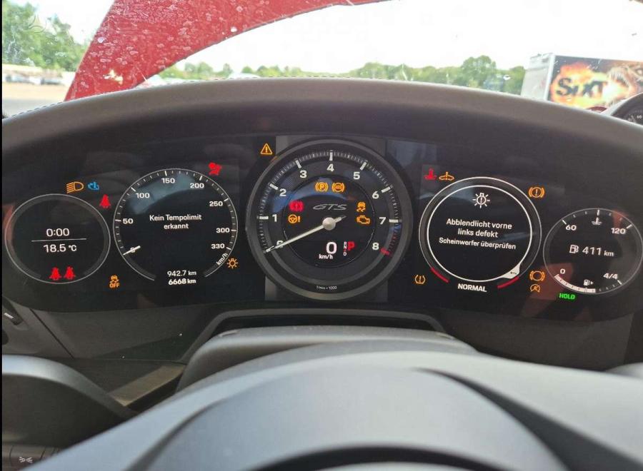 Sarkans Porsche 911 2024 Klaipėda, ar dzinēja tilpumu 2.98 L un nobraukumu 7 tūkst. km par 75000 €, foto 8 vietnē AUTOMOTO.COM.LV