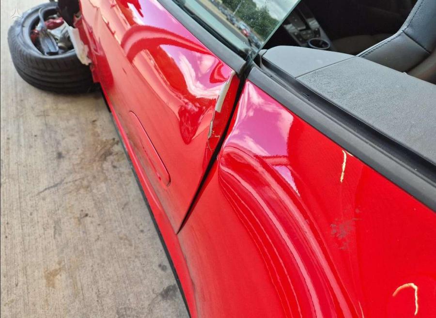 Sarkans Porsche 911 2024 Klaipėda, ar dzinēja tilpumu 2.98 L un nobraukumu 7 tūkst. km par 75000 €, foto 15 vietnē AUTOMOTO.COM.LV