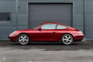 Sarkans Porsche 911 2000 Viļņa, ar dzinēja tilpumu 3.44 L un nobraukumu 122 tūkst. km par 24500 €, foto 3 vietnē AUTOMOTO.COM.LV