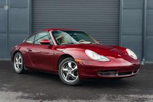Sarkans Porsche 911 2000 Viļņa, ar dzinēja tilpumu 3.44 L un nobraukumu 122 tūkst. km par 24500 €, foto 6 vietnē AUTOMOTO.COM.LV