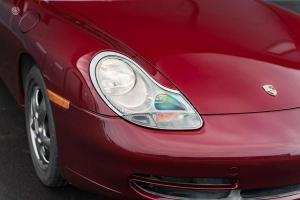 Sarkans Porsche 911 2000 Viļņa, ar dzinēja tilpumu 3.44 L un nobraukumu 122 tūkst. km par 24500 €, foto 7 vietnē AUTOMOTO.COM.LV