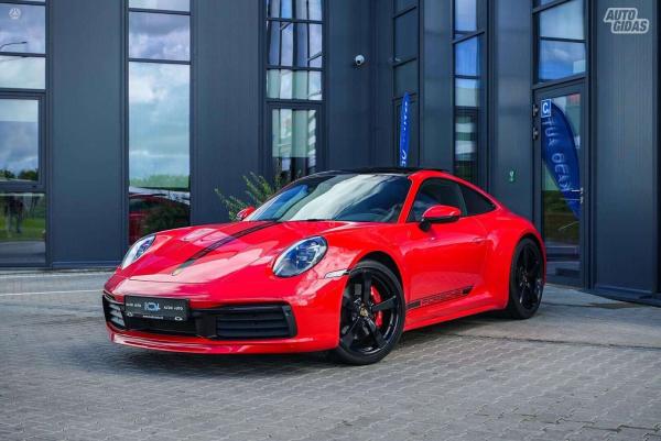 Sarkans Porsche 911 2020 Kauņa, ar dzinēja tilpumu 3.00 L un nobraukumu 60 tūkst. km par 109950 €, foto 2 vietnē AUTOMOTO.COM.LV