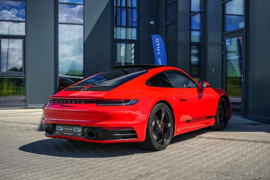 Sarkans Porsche 911 2020 Kauņa, ar dzinēja tilpumu 2.98 L un nobraukumu 60 tūkst. km par 104950 €, foto 11 vietnē AUTOMOTO.COM.LV