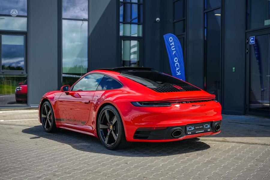 Sarkans Porsche 911 2020 Kauņa, ar dzinēja tilpumu 2.98 L un nobraukumu 60 tūkst. km par 104950 €, foto 12 vietnē AUTOMOTO.COM.LV