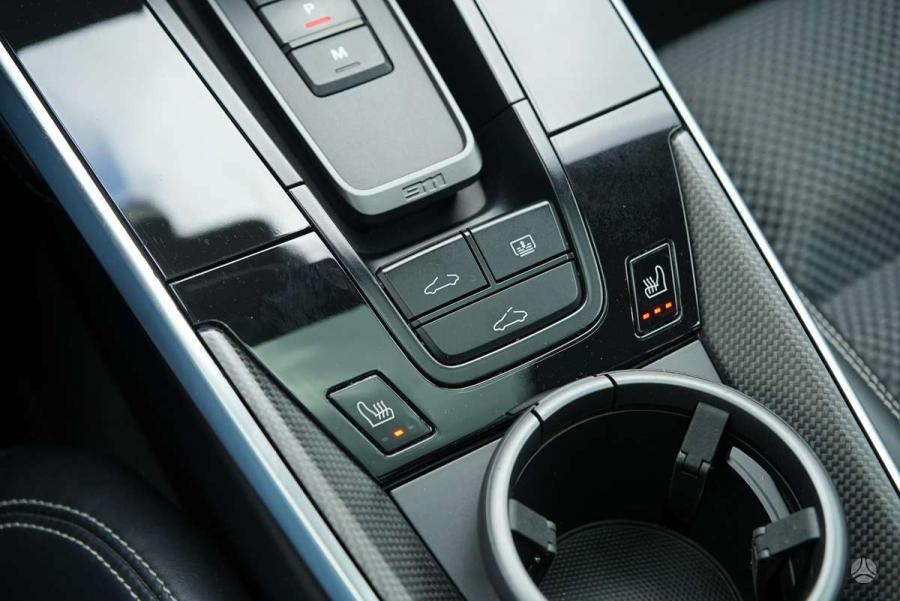 Sarkans Porsche 911 2020 Kauņa, ar dzinēja tilpumu 2.98 L un nobraukumu 60 tūkst. km par 104950 €, foto 25 vietnē AUTOMOTO.COM.LV