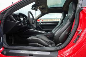 Sarkans Porsche 911 2020 Kauņa, ar dzinēja tilpumu 2.98 L un nobraukumu 60 tūkst. km par 104950 €, foto 28 vietnē AUTOMOTO.COM.LV