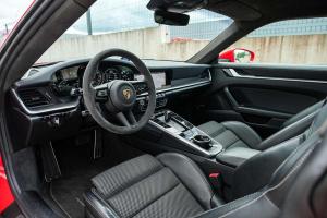 Sarkans Porsche 911 2020 Kauņa, ar dzinēja tilpumu 2.98 L un nobraukumu 60 tūkst. km par 104950 €, foto 29 vietnē AUTOMOTO.COM.LV