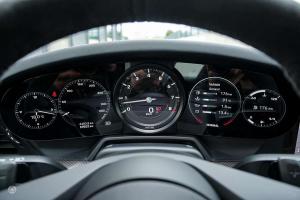 Sarkans Porsche 911 2020 Kauņa, ar dzinēja tilpumu 2.98 L un nobraukumu 60 tūkst. km par 104950 €, foto 30 vietnē AUTOMOTO.COM.LV