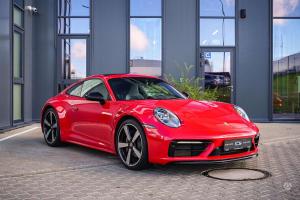 Red Porsche 911 2020 in Kaunas, with an engine capacity of 2.98 L and mileage of 86 thousand km for 89950 €, photo  on AUTOMOTO.COM.LV