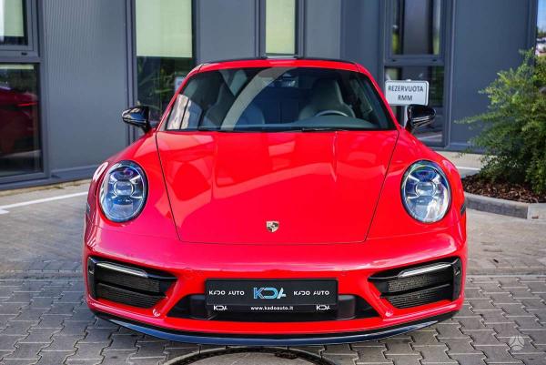 Sarkans Porsche 911 2020 Kauņa, ar dzinēja tilpumu 2.98 L un nobraukumu 86 tūkst. km par 89950 €, foto 3 vietnē AUTOMOTO.COM.LV