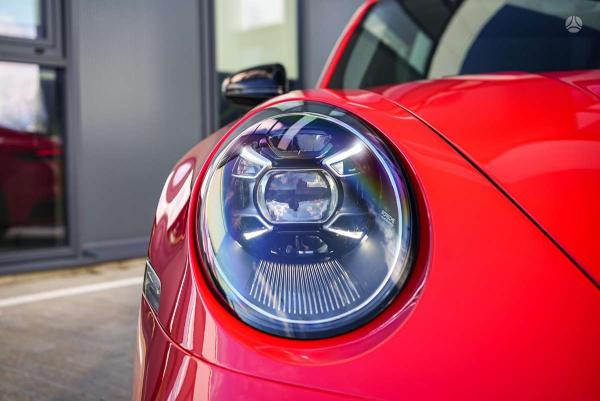 Sarkans Porsche 911 2020 Kauņa, ar dzinēja tilpumu 2.98 L un nobraukumu 86 tūkst. km par 89950 €, foto 9 vietnē AUTOMOTO.COM.LV