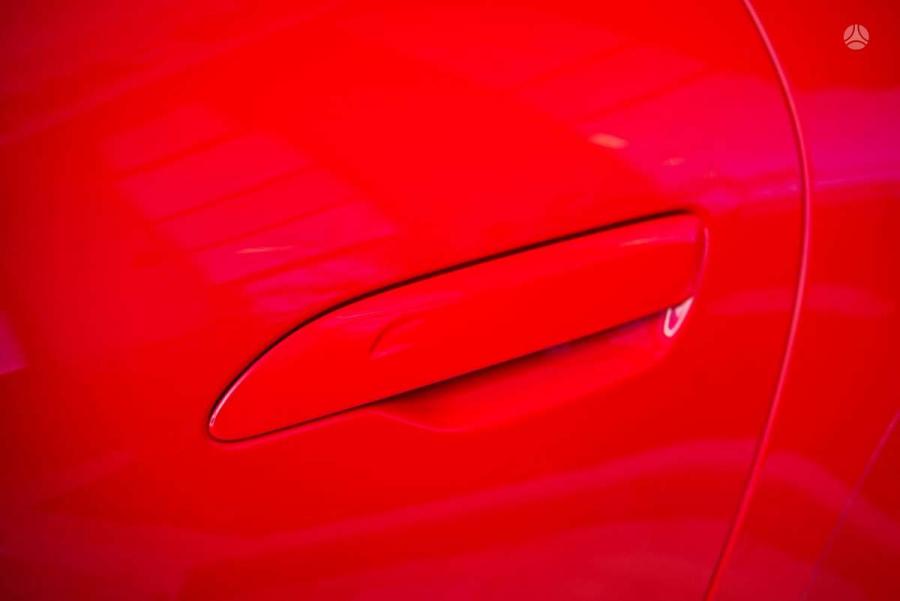 Red Porsche 911 2020 in Kaunas, with an engine capacity of 2.98 L and mileage of 86 thousand km for 89950 €, photo 12 on AUTOMOTO.COM.LV