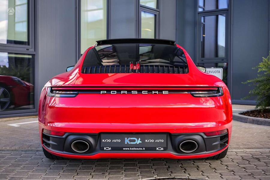 Red Porsche 911 2020 in Kaunas, with an engine capacity of 2.98 L and mileage of 86 thousand km for 89950 €, photo 14 on AUTOMOTO.COM.LV