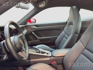 Sarkans Porsche 911 2021 Rīga, ar dzinēja tilpumu 3.00 L un nobraukumu 27 tūkst. km par 132300 €, foto 5 vietnē AUTOMOTO.COM.LV