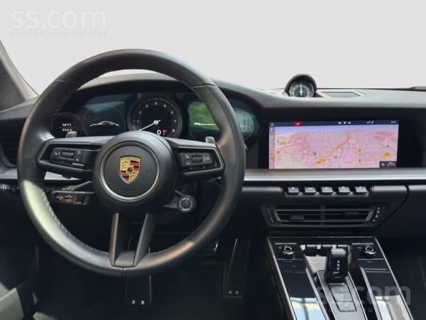 Красный Порше 911 2021 в Рига, объемом двигателя 3.00 л и пробегом 27 тыс. км за 132300 €, фото 6 на AUTOMOTO.COM.LV