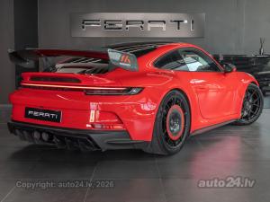 Красный Порше 911 2023 в Таллин, объемом двигателя 4.00 л и пробегом 27 тыс. км за 235900 €, фото 3 на AUTOMOTO.COM.LV