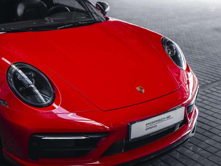 Sarkans Porsche 911 2023 Viļņa, ar dzinēja tilpumu 2.98 L un nobraukumu 17 tūkst. km par 149911 €, foto 10 vietnē AUTOMOTO.COM.LV