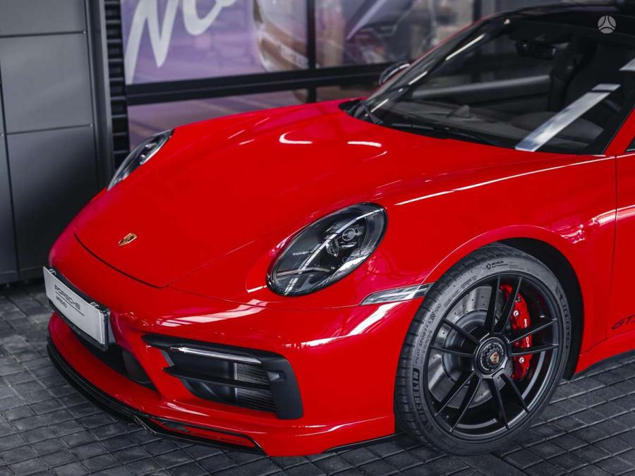 Sarkans Porsche 911 2023 Viļņa, ar dzinēja tilpumu 2.98 L un nobraukumu 17 tūkst. km par 149911 €, foto 11 vietnē AUTOMOTO.COM.LV