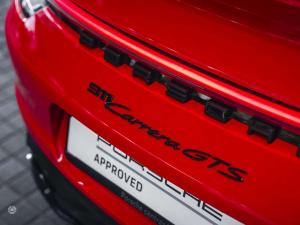 Sarkans Porsche 911 2023 Viļņa, ar dzinēja tilpumu 2.98 L un nobraukumu 17 tūkst. km par 149911 €, foto 19 vietnē AUTOMOTO.COM.LV