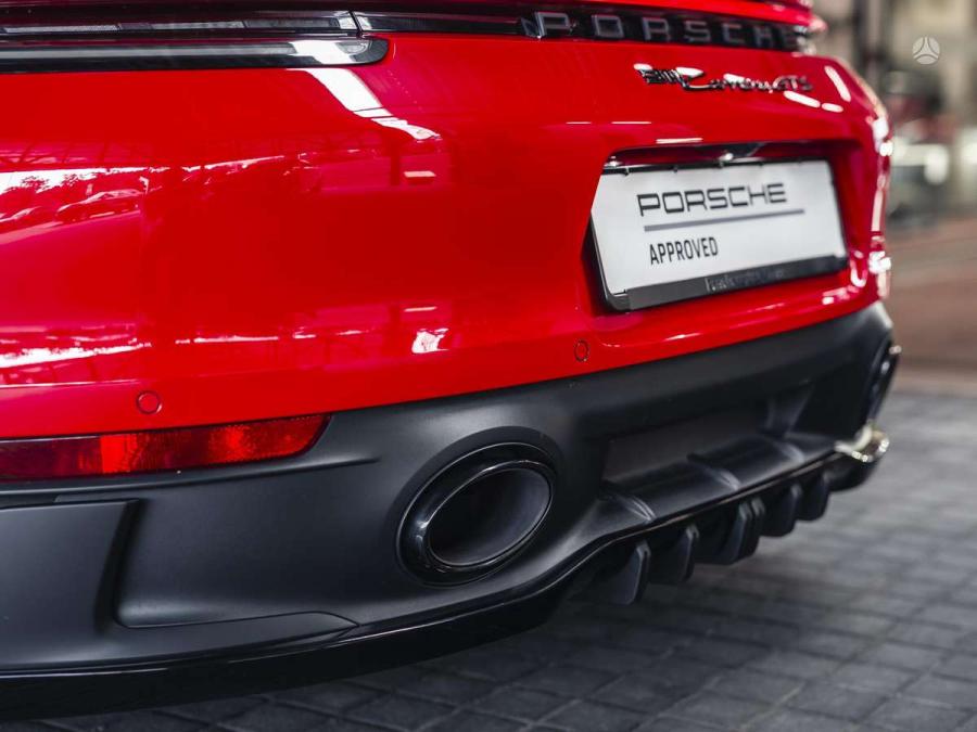 Sarkans Porsche 911 2023 Viļņa, ar dzinēja tilpumu 2.98 L un nobraukumu 17 tūkst. km par 149911 €, foto 20 vietnē AUTOMOTO.COM.LV