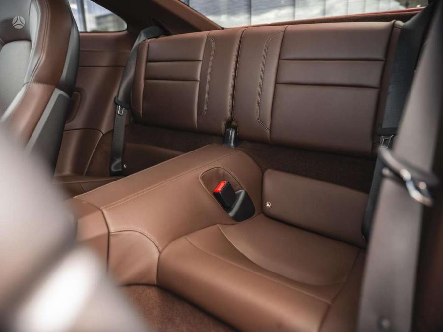 Sarkans Porsche 911 2023 Viļņa, ar dzinēja tilpumu 2.98 L un nobraukumu 17 tūkst. km par 149911 €, foto 40 vietnē AUTOMOTO.COM.LV