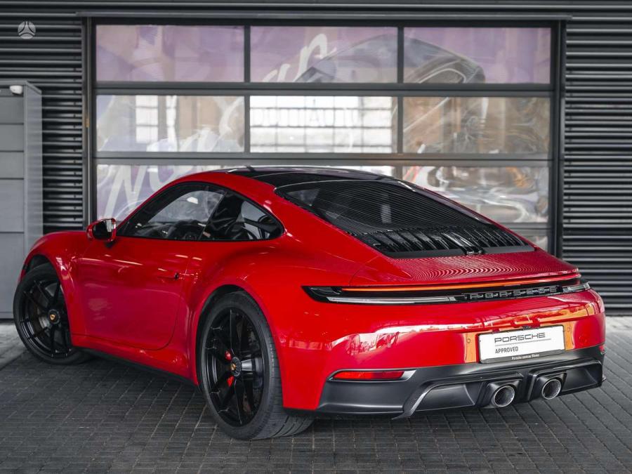 Sarkans Porsche 911 2024 Viļņa, ar dzinēja tilpumu 3.59 L un nobraukumu 12 tūkst. km par 189911 €, foto 4 vietnē AUTOMOTO.COM.LV