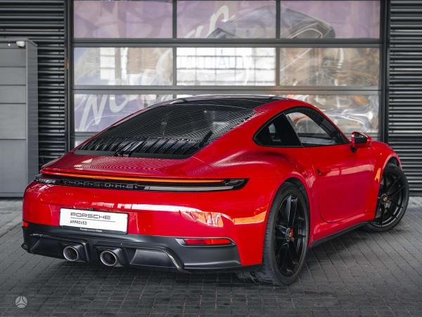 Sarkans Porsche 911 2024 Viļņa, ar dzinēja tilpumu 3.59 L un nobraukumu 12 tūkst. km par 189911 €, foto 5 vietnē AUTOMOTO.COM.LV