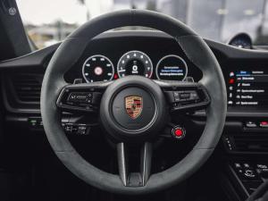 Sarkans Porsche 911 2024 Viļņa, ar dzinēja tilpumu 3.59 L un nobraukumu 12 tūkst. km par 189911 €, foto 22 vietnē AUTOMOTO.COM.LV