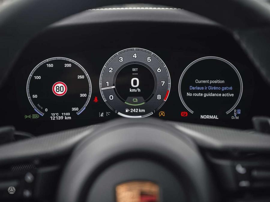 Sarkans Porsche 911 2024 Viļņa, ar dzinēja tilpumu 3.59 L un nobraukumu 12 tūkst. km par 189911 €, foto 23 vietnē AUTOMOTO.COM.LV