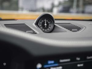 Sarkans Porsche 911 2024 Viļņa, ar dzinēja tilpumu 3.59 L un nobraukumu 12 tūkst. km par 189911 €, foto 26 vietnē AUTOMOTO.COM.LV