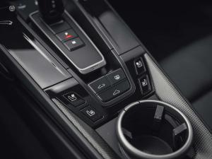 Sarkans Porsche 911 2024 Viļņa, ar dzinēja tilpumu 3.59 L un nobraukumu 12 tūkst. km par 189911 €, foto 30 vietnē AUTOMOTO.COM.LV