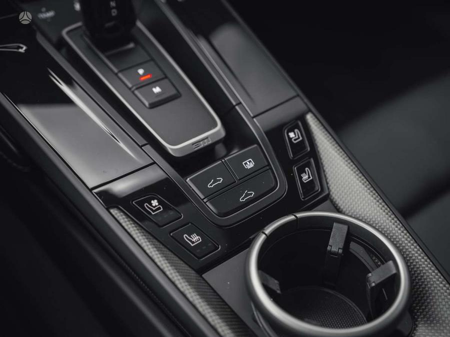 Sarkans Porsche 911 2024 Viļņa, ar dzinēja tilpumu 3.59 L un nobraukumu 12 tūkst. km par 189911 €, foto 30 vietnē AUTOMOTO.COM.LV
