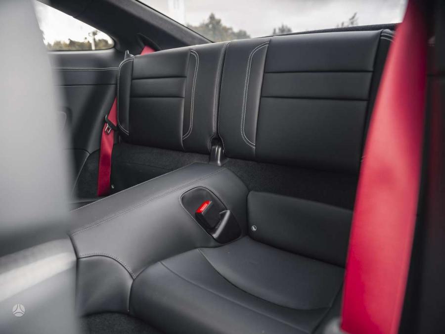 Sarkans Porsche 911 2024 Viļņa, ar dzinēja tilpumu 3.59 L un nobraukumu 12 tūkst. km par 189911 €, foto 34 vietnē AUTOMOTO.COM.LV