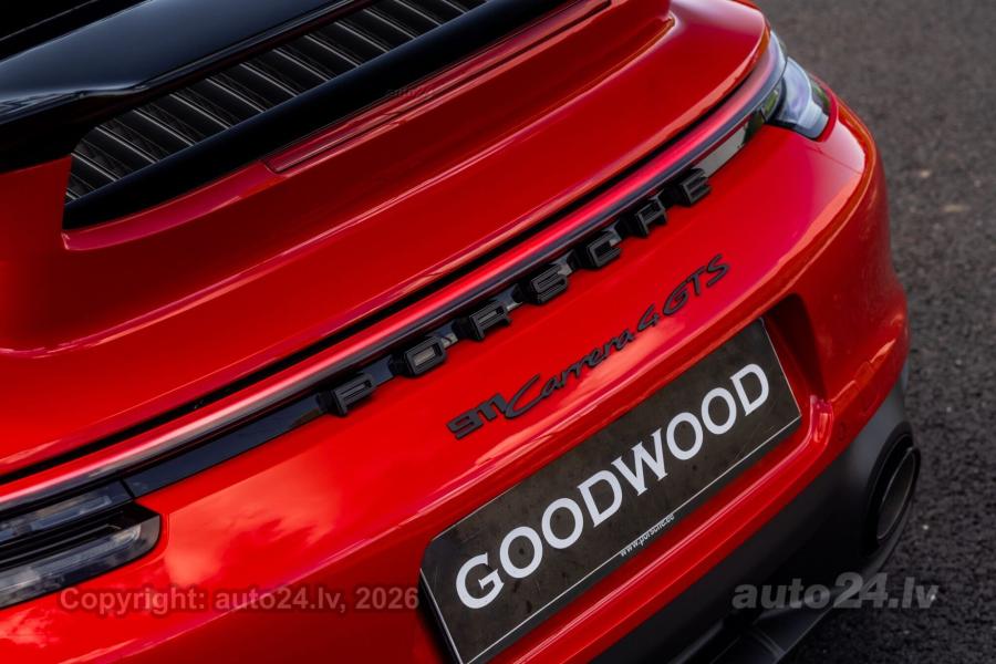 Red Porsche 911 2024 in Tallinn, with an engine capacity of 3.00 L and mileage of 37 thousand km for 145000 €, photo 22 on AUTOMOTO.COM.LV