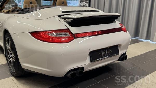 White Porsche 911 2009 in Riga, with an engine capacity of 3.80 L and mileage of 111 thousand km for 66990 €, photo 10 on AUTOMOTO.COM.LV