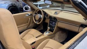 White Porsche 911 2009 in Riga, with an engine capacity of 3.80 L and mileage of 111 thousand km for 66990 €, photo 12 on AUTOMOTO.COM.LV