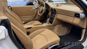 White Porsche 911 2009 in Riga, with an engine capacity of 3.80 L and mileage of 111 thousand km for 66990 €, photo 13 on AUTOMOTO.COM.LV
