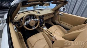White Porsche 911 2009 in Riga, with an engine capacity of 3.80 L and mileage of 111 thousand km for 66990 €, photo 17 on AUTOMOTO.COM.LV