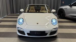 White Porsche 911 2009 in Riga, with an engine capacity of 3.80 L and mileage of 111 thousand km for 66990 €, photo 9 on AUTOMOTO.COM.LV