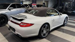 White Porsche 911 2009 in Riga, with an engine capacity of 3.80 L and mileage of 111 thousand km for 66990 €, photo 21 on AUTOMOTO.COM.LV
