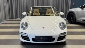 Белый Порше 911 2009 в Рига, объемом двигателя 3.80 л и пробегом 111 тыс. км за 66990 €, фото 3 на AUTOMOTO.COM.LV