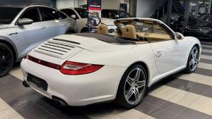 Белый Порше 911 2009 в Рига, объемом двигателя 3.80 л и пробегом 111 тыс. км за 66990 €, фото 6 на AUTOMOTO.COM.LV